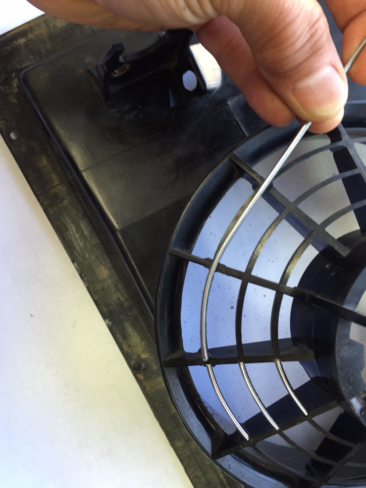How to fix your broken heater fan cage ribs |﻿ Body and Interior