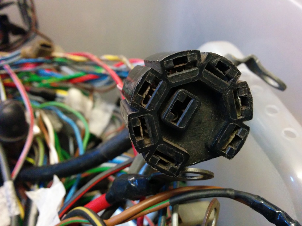 WTB: 8-prong hazard switch socket/wiring |﻿ Parts Wanted