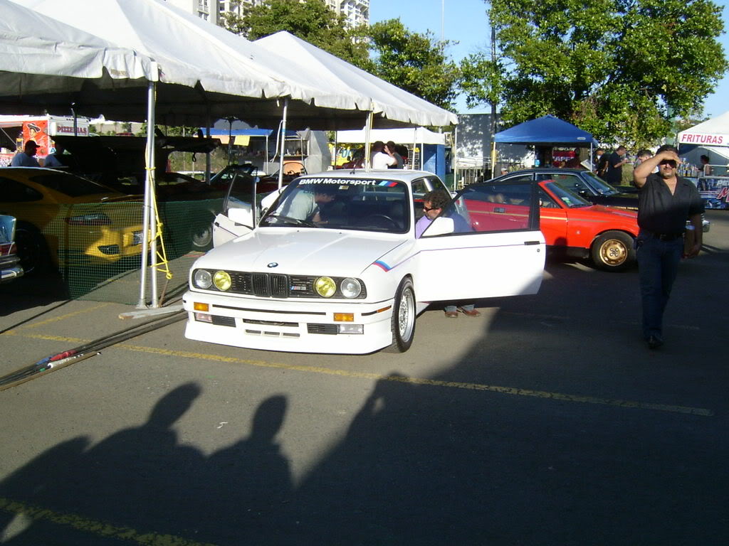 Some pictures of today's Antique Car Show - BMW 2002 and other '02 ...