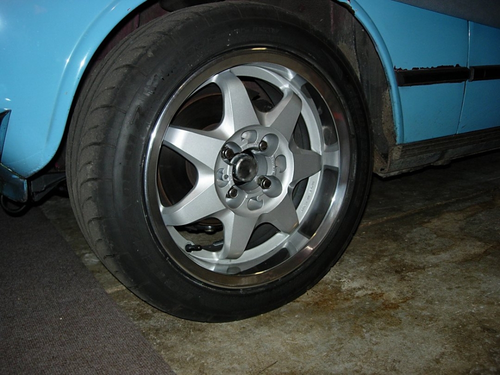 Center Cap for Momo Quasar |﻿ BMW 2002 and other '02