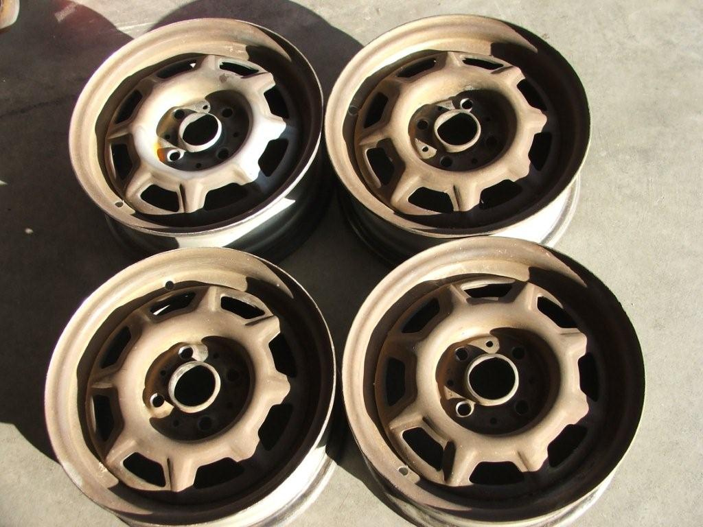 BMW 2002 steel wheels refurbished & powdercoated - $350 |﻿ Miscellaneous