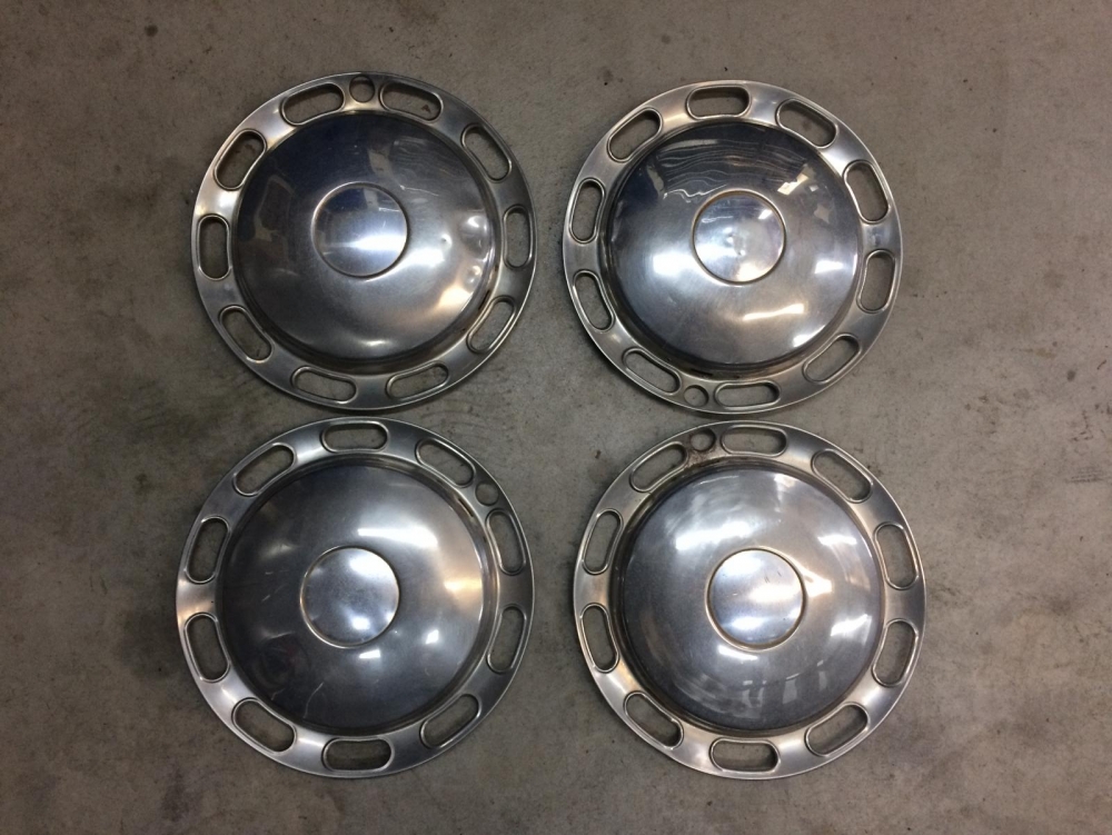 Set of Hubcaps for Sale - Miscellaneous - 2002FAQ