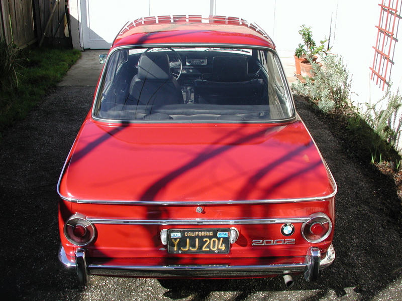 What years had red-centered round tail lights? |﻿ BMW 2002 and other '02