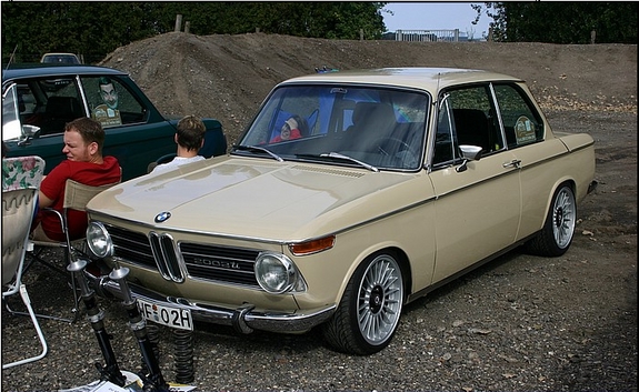 Picture Request -- Sahara w/ various wheels |﻿ BMW 2002 and other '02