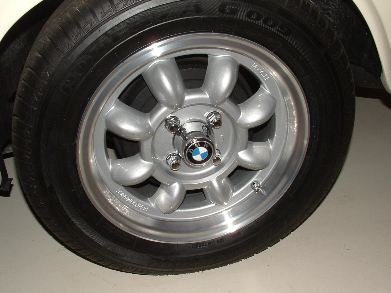 Superlite wheels from Pack - BMW 2002 and other '02 - 2002FAQ