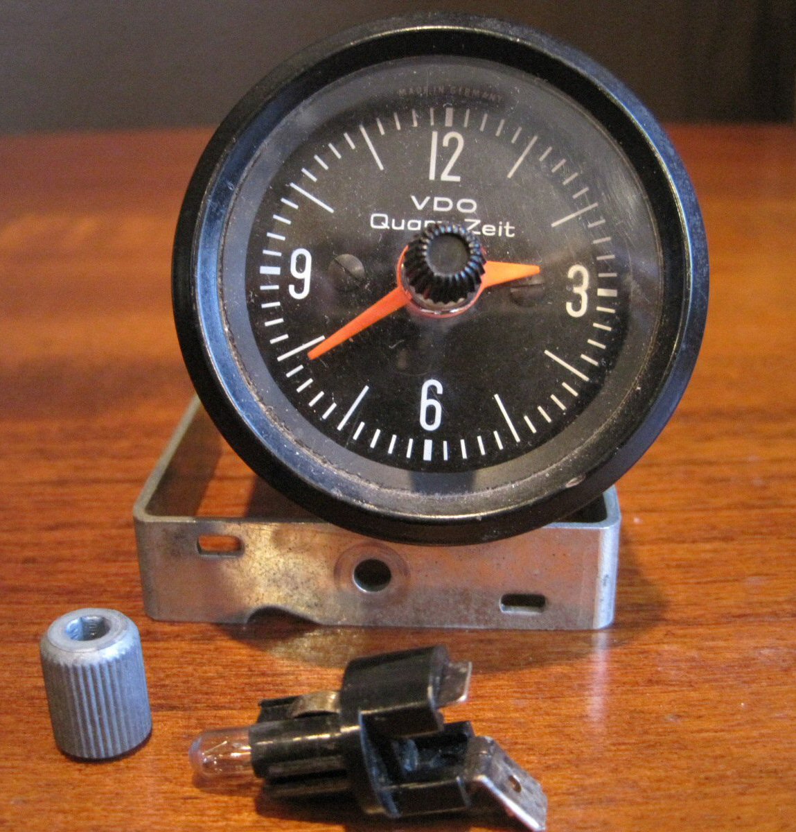 VDO Quartz-Zeit clock --SOLD |﻿ Miscellaneous