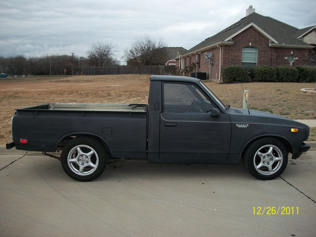 Feeler trade my sons 76 Toyota Hilux for a 2002 - BMW 2002 and Neue ...