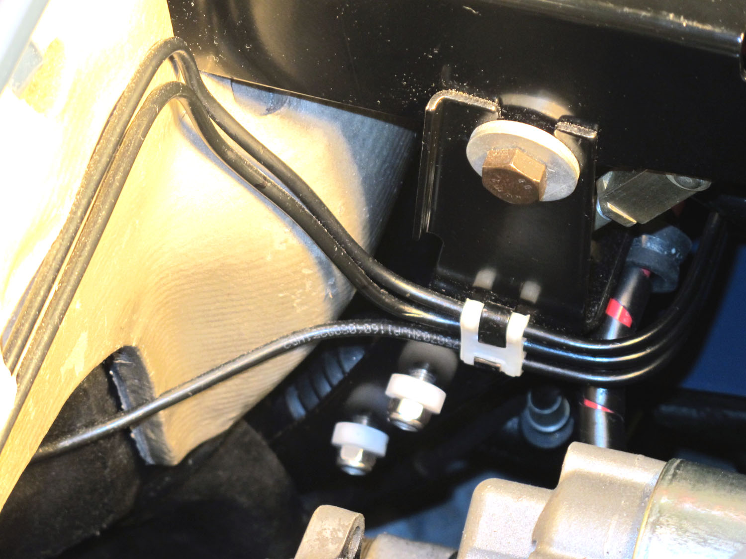 Engine bay brake line pics needed |﻿ BMW 2002 and other '02