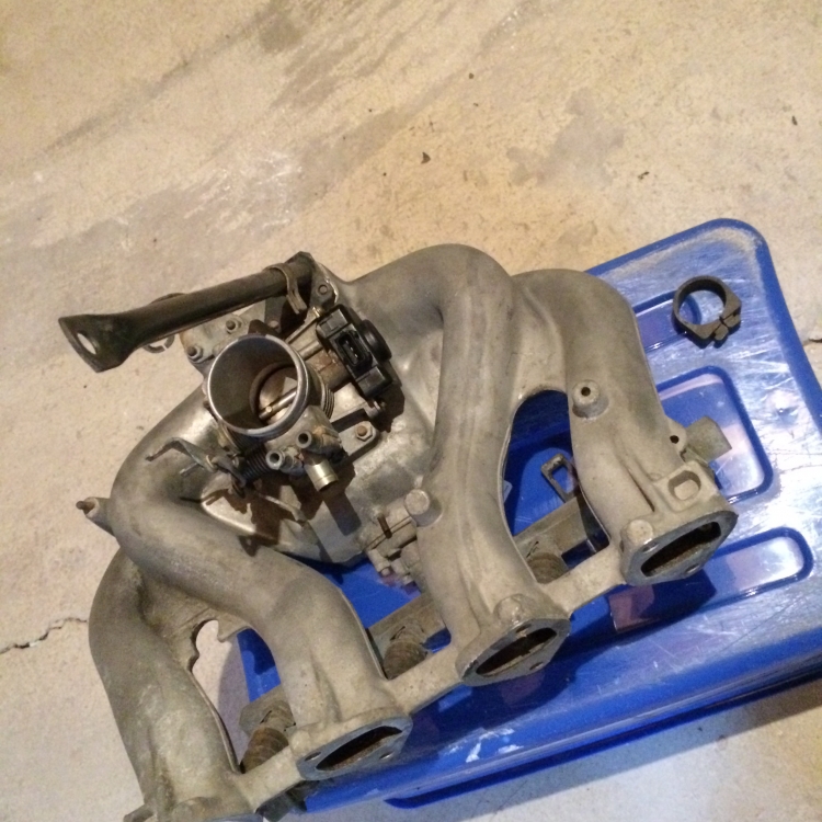 SOLD: 318i (E30) Intake Manifold - BMW 2002 and Neue Klasse Parts For ...