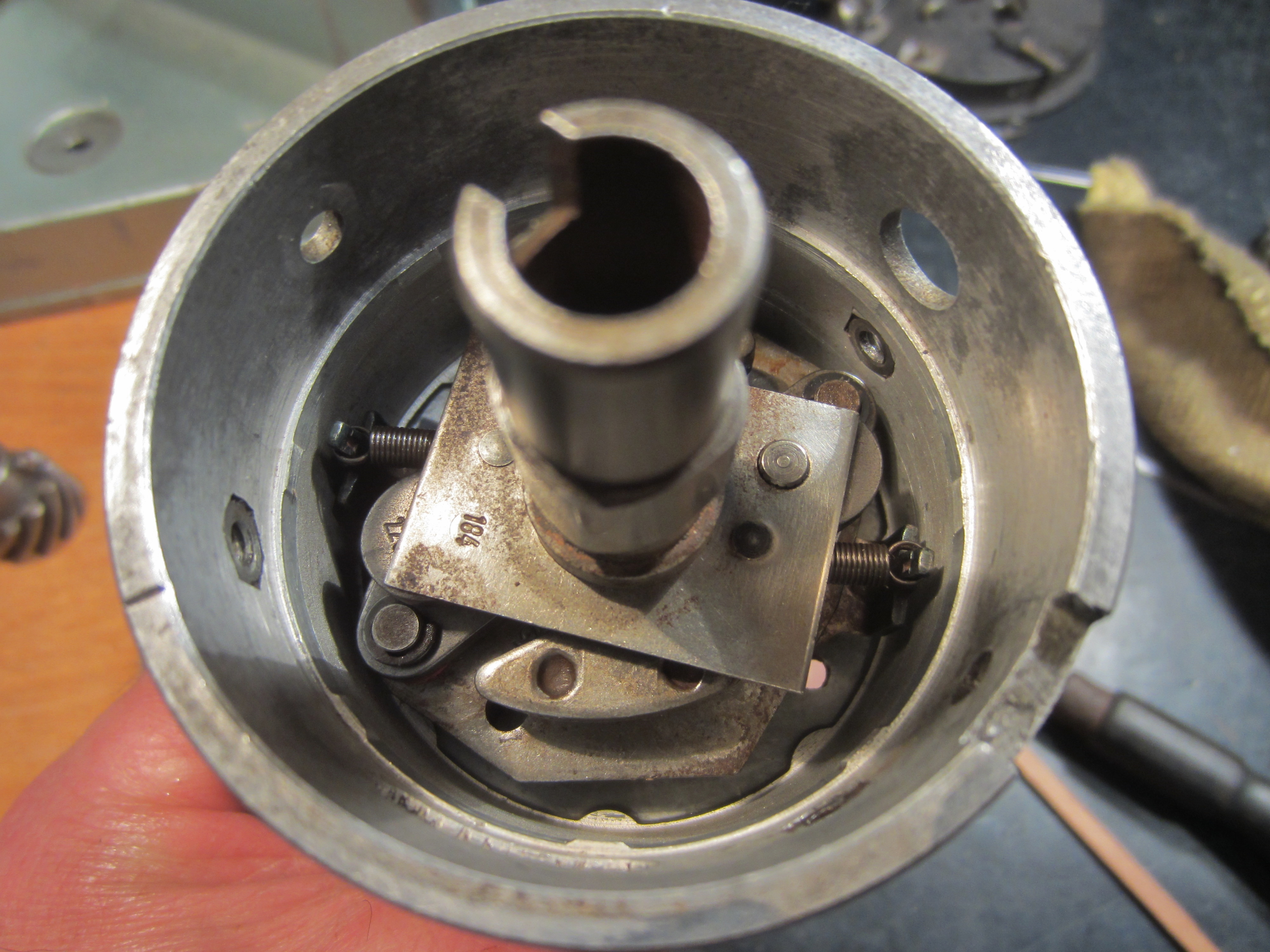 Distributor with vacuum retard but not reversed points |﻿ BMW 2002 and ...