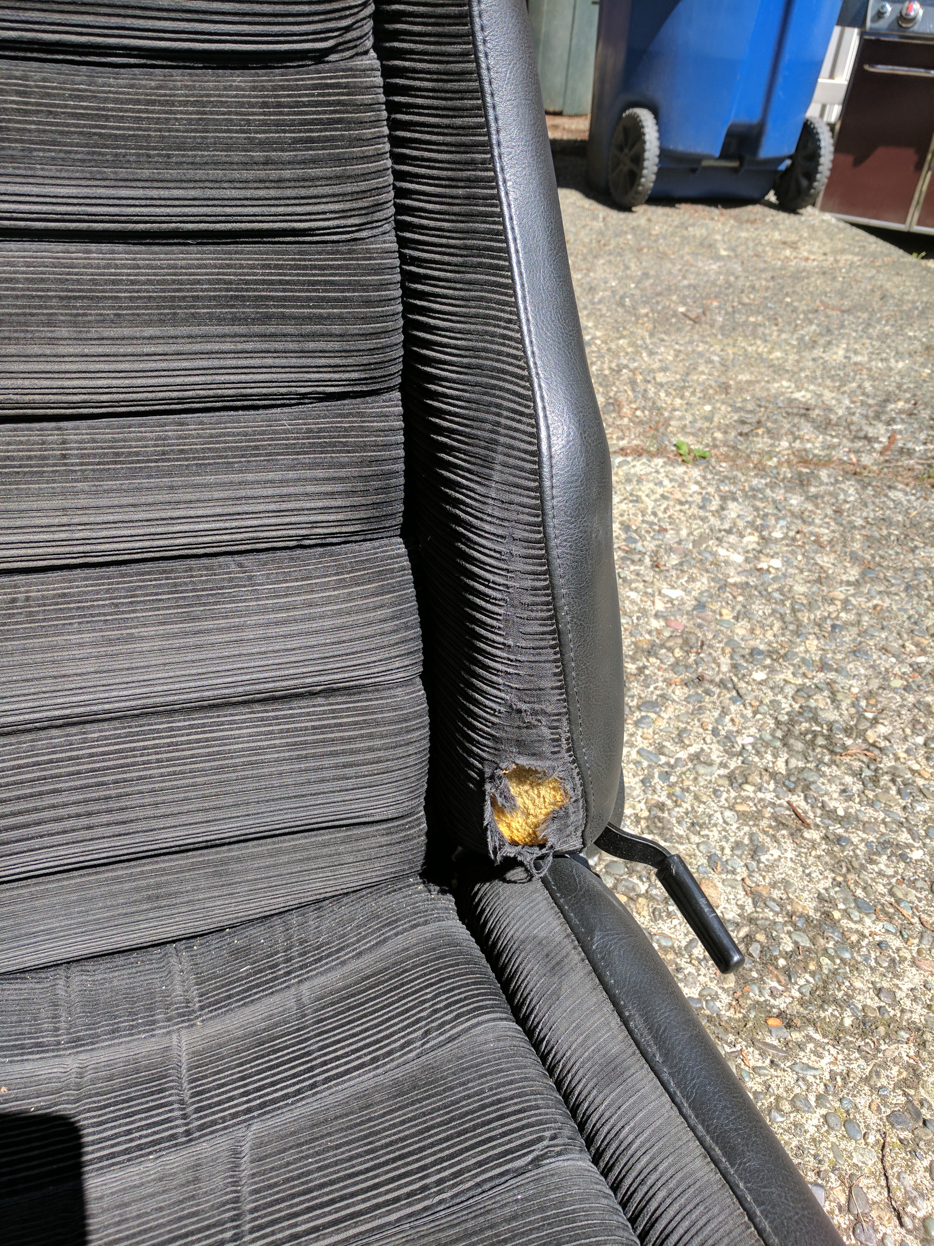 Source for Scheel/ASS/ATW seat parts and fabric |﻿ BMW 2002 and other '02