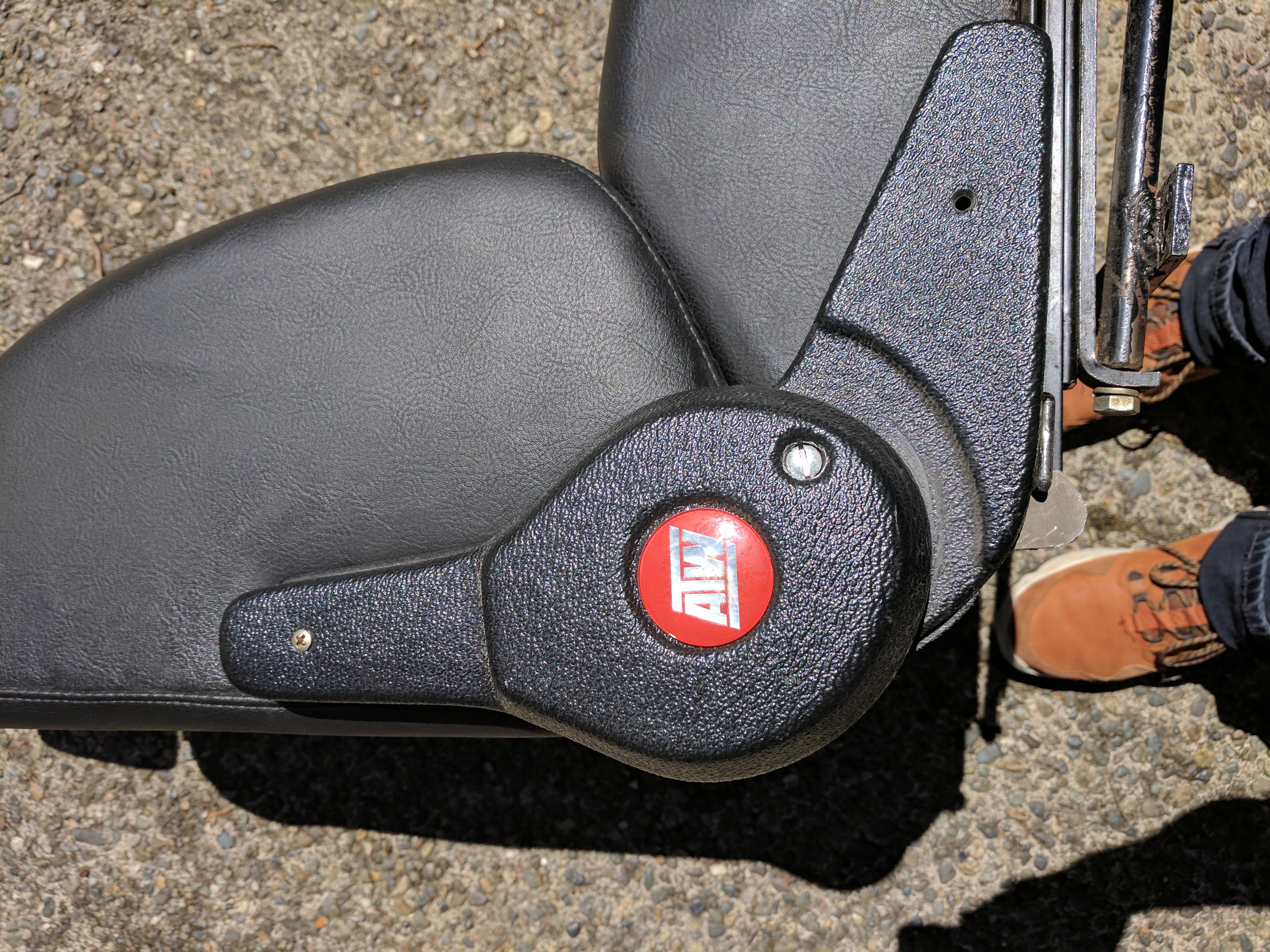 Source for Scheel/ASS/ATW seat parts and fabric |﻿ BMW 2002 and other '02