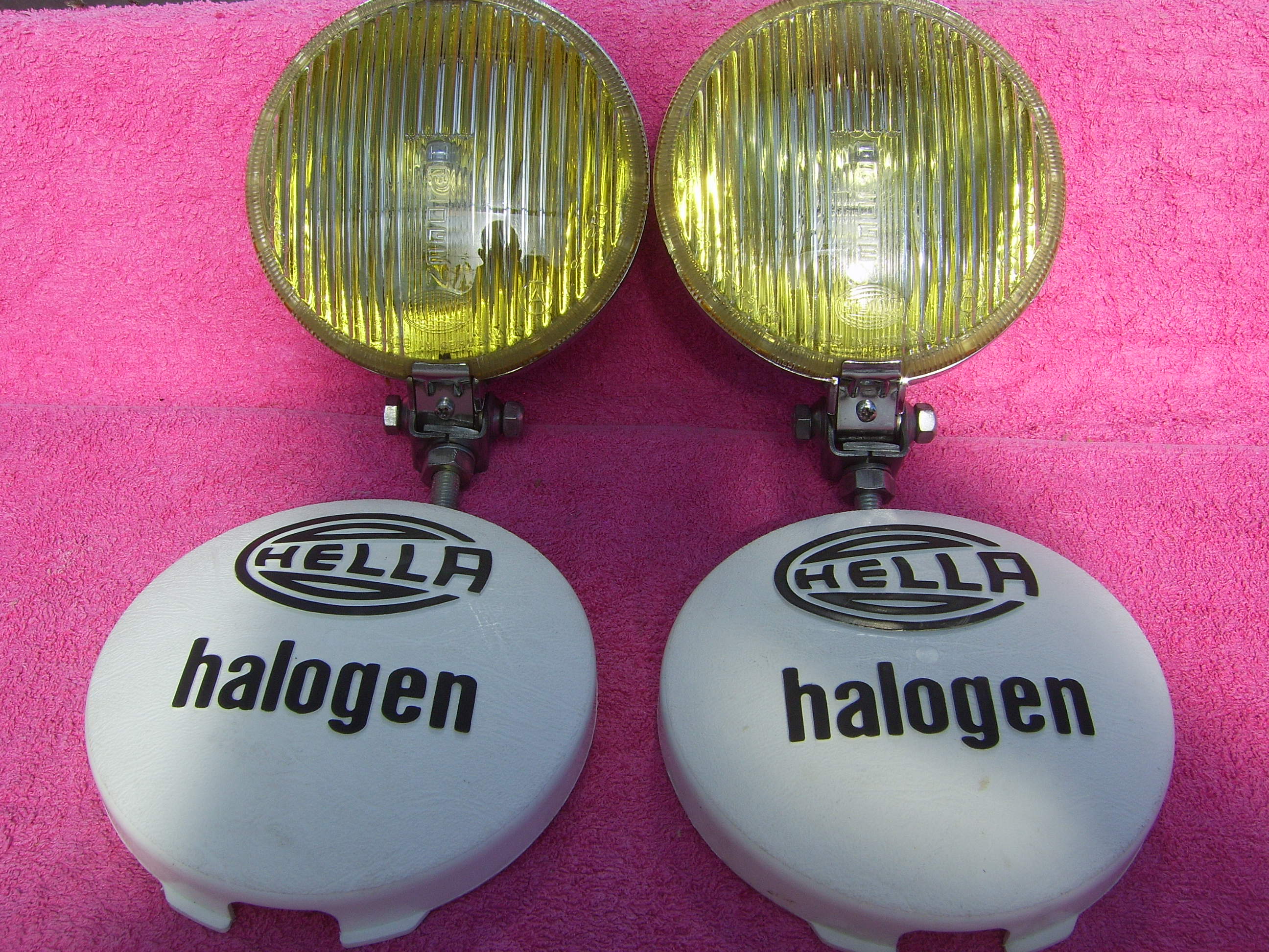 FS Hella Halogen Yellow Fog Lights + NOS Covers - Miscellaneous - 2002FAQ