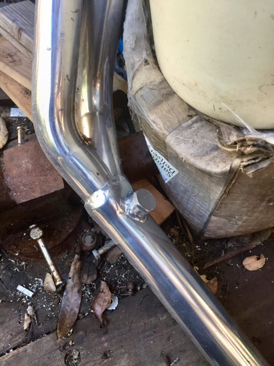 AFR: Pictures of Bung Placement Please |﻿ BMW 2002 and other '02