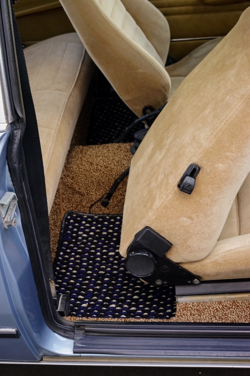 FS: recaros & rear seats in tan cloth -- perfect condition |﻿ Miscellaneous