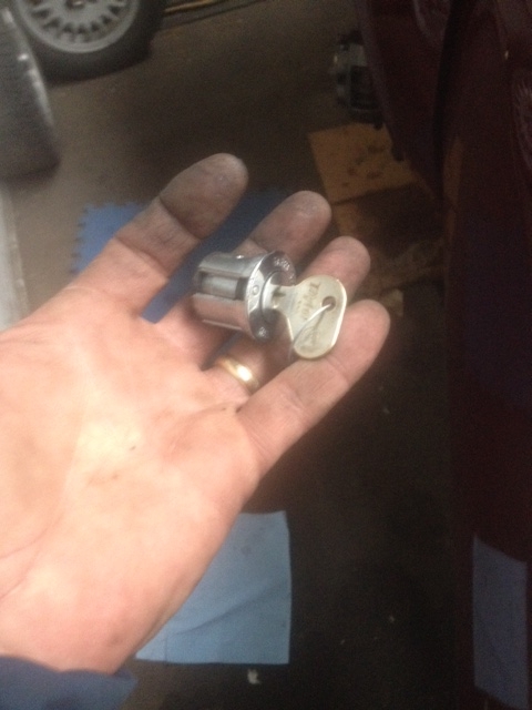 Frozen ignition switch |﻿ BMW 2002 and other '02