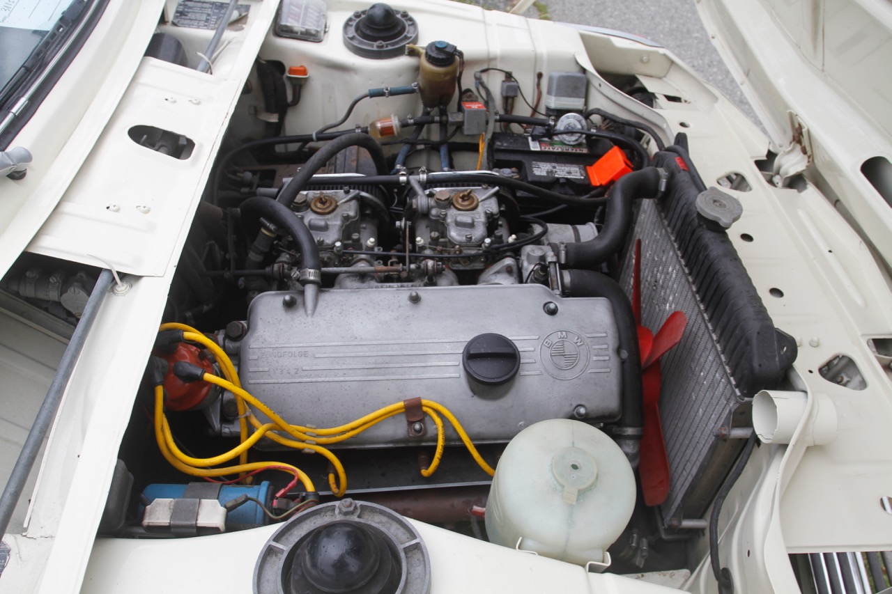 Weber side drafts - Technical Photos - BMW 2002 FAQ