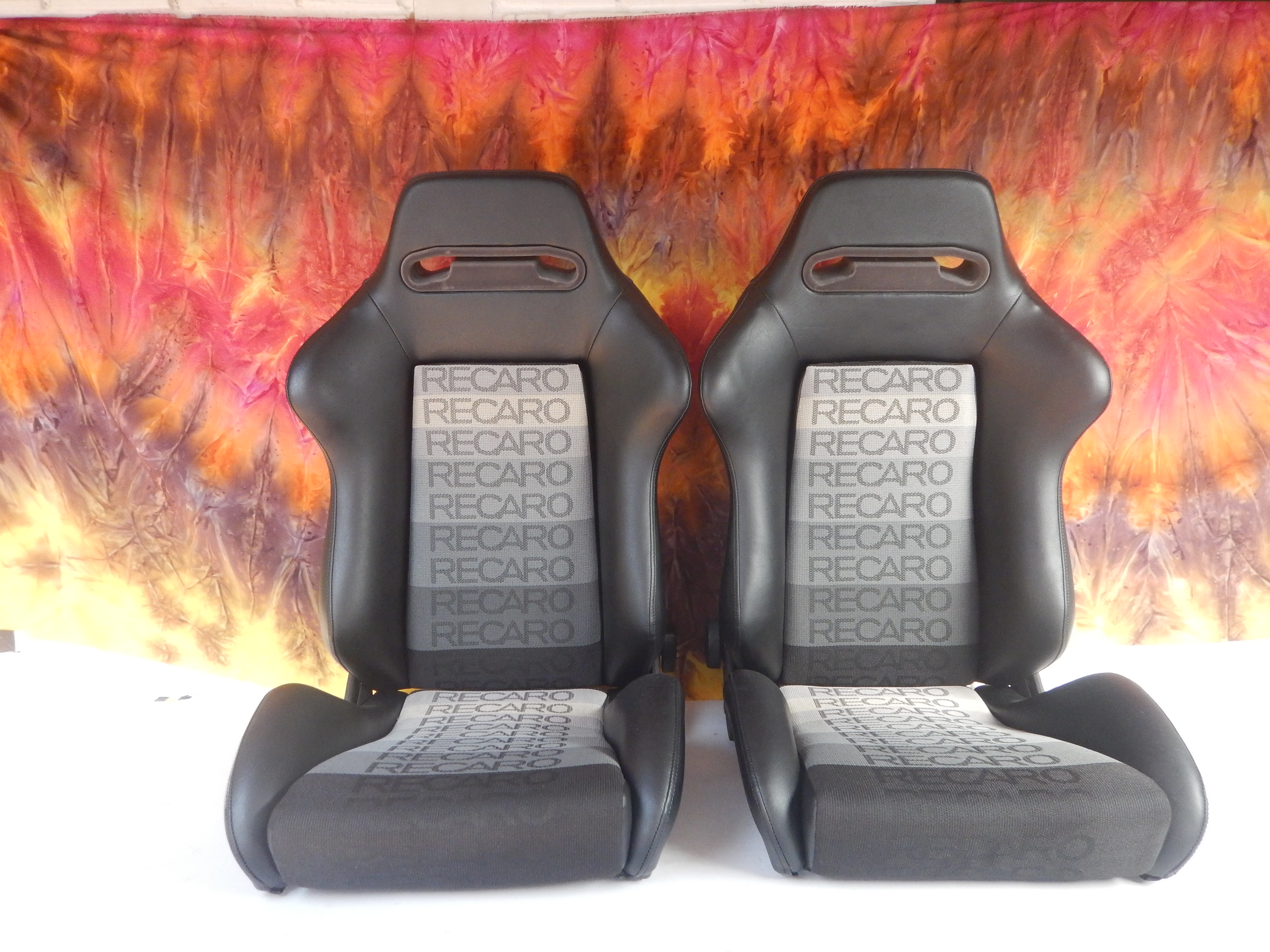 Recaro seats are here- 5 sets and back seat kits |﻿ Miscellaneous