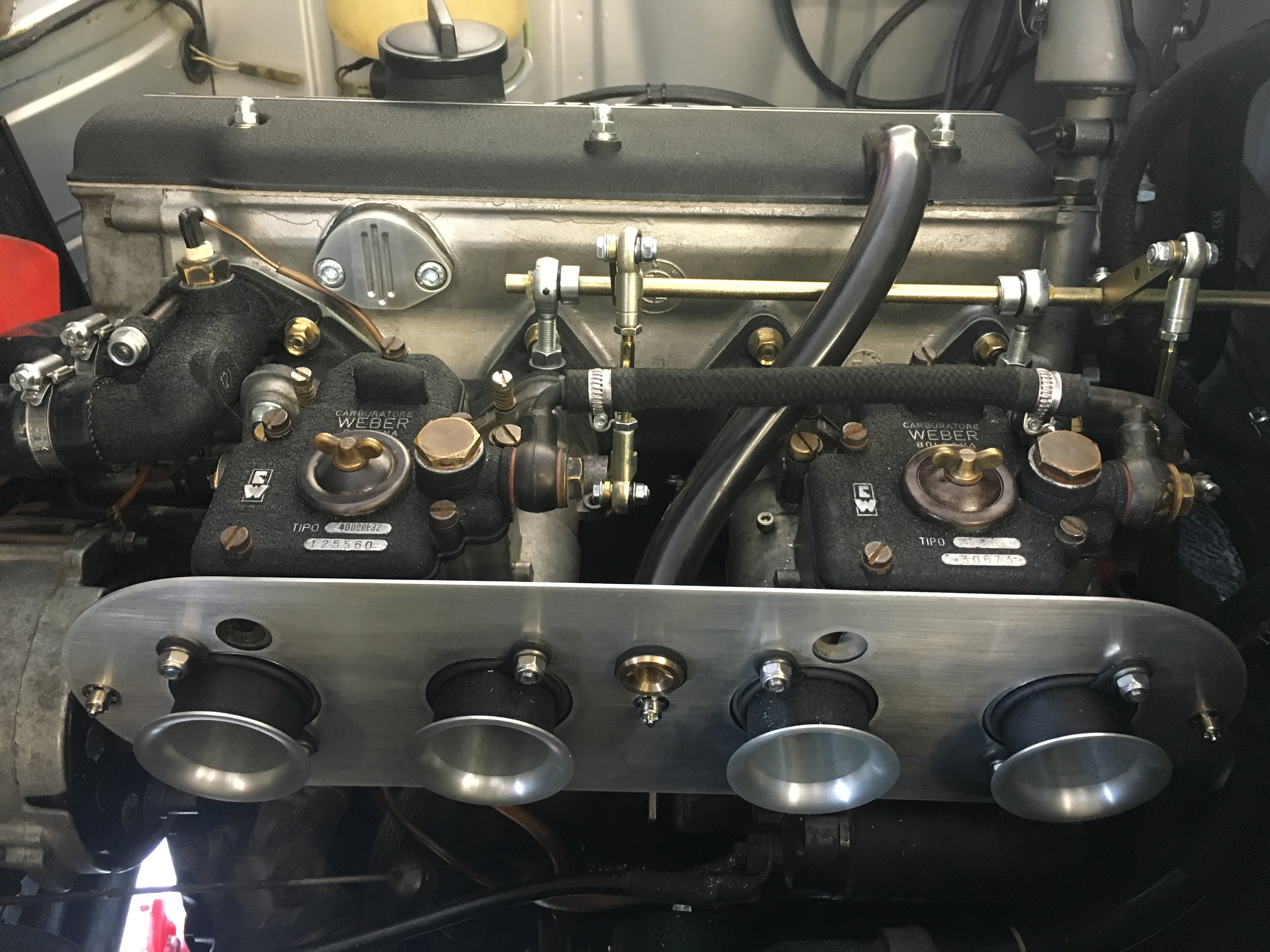 dual weber sidedraft setup |﻿ BMW 2002 and other '02