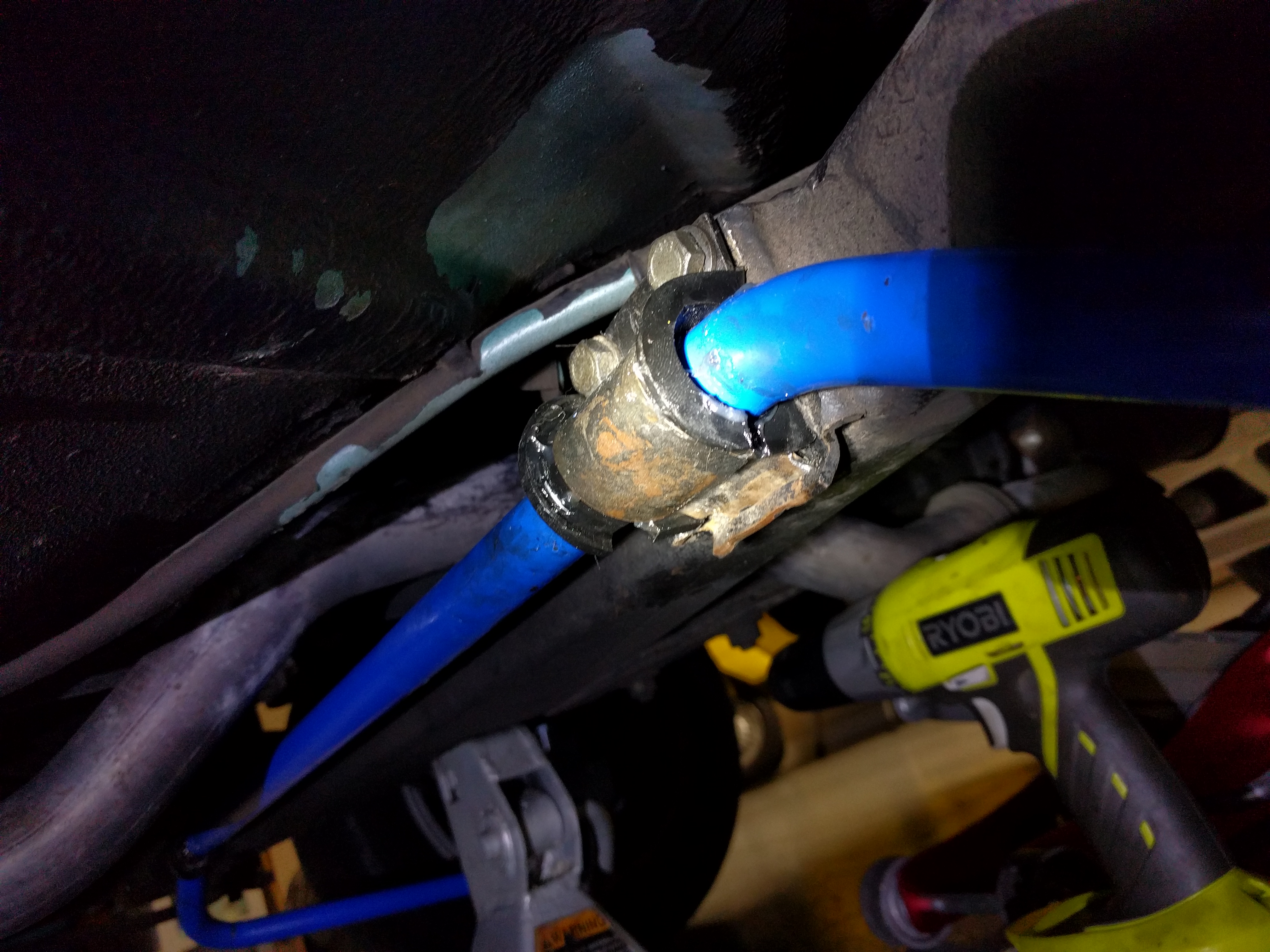 Rear stabilizer bracket - how screwed am I? |﻿ BMW 2002 and other '02