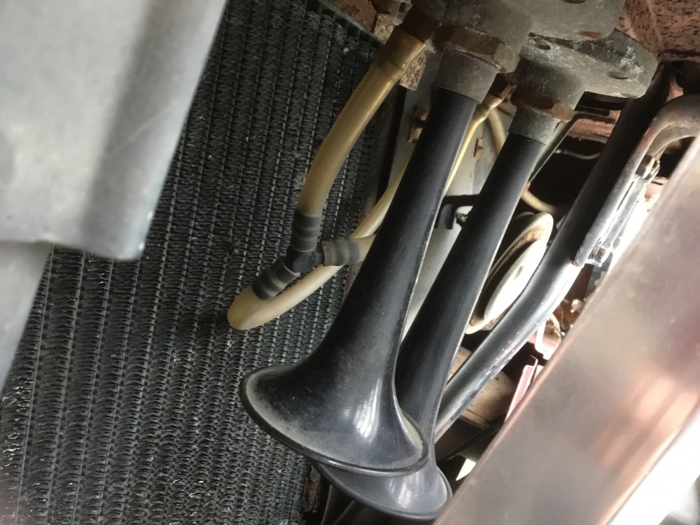 3 Quick Questions about '02 horns |﻿ BMW 2002 and other '02