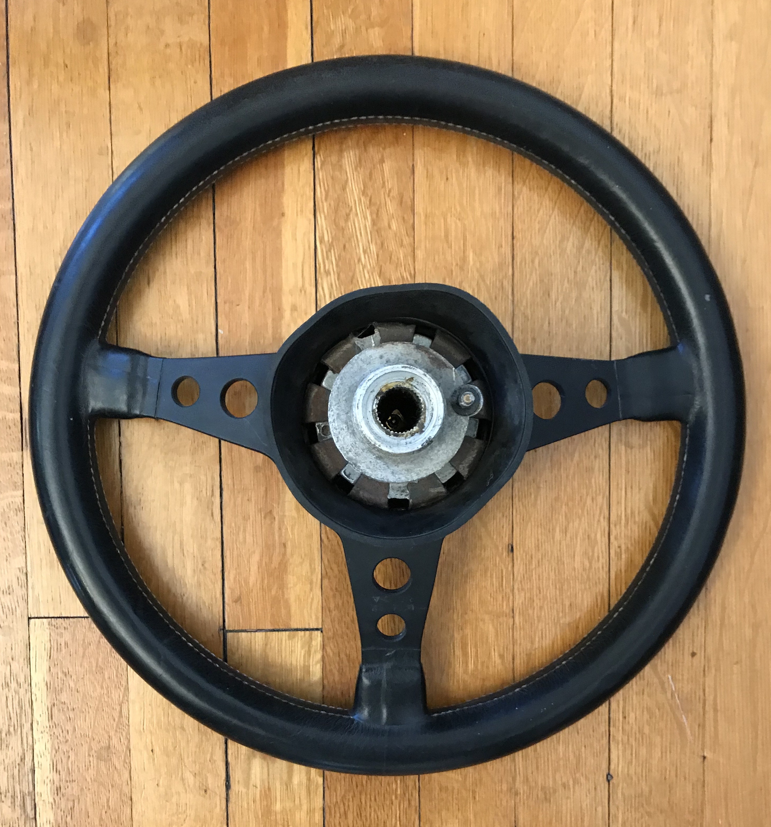 Steering wheels - Turbo, Personal, Victor - Miscellaneous - 2002FAQ