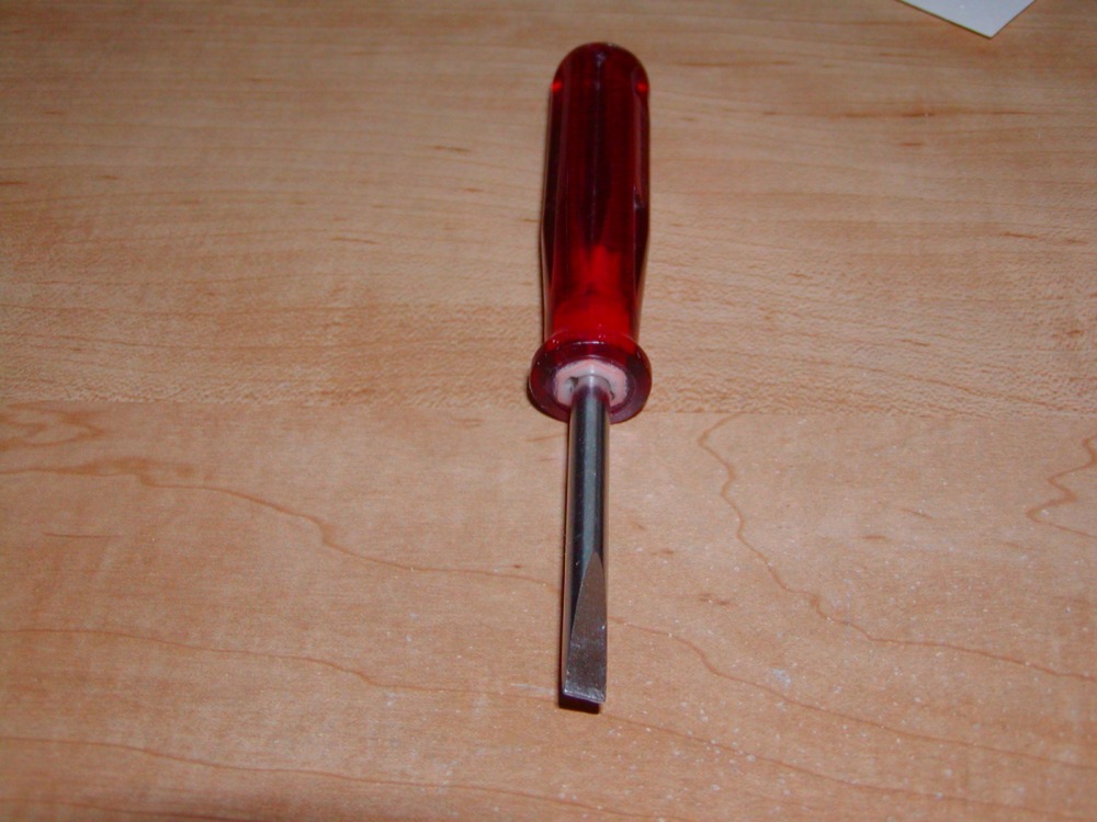 Red Handle screwdriver - Miscellaneous - 2002FAQ