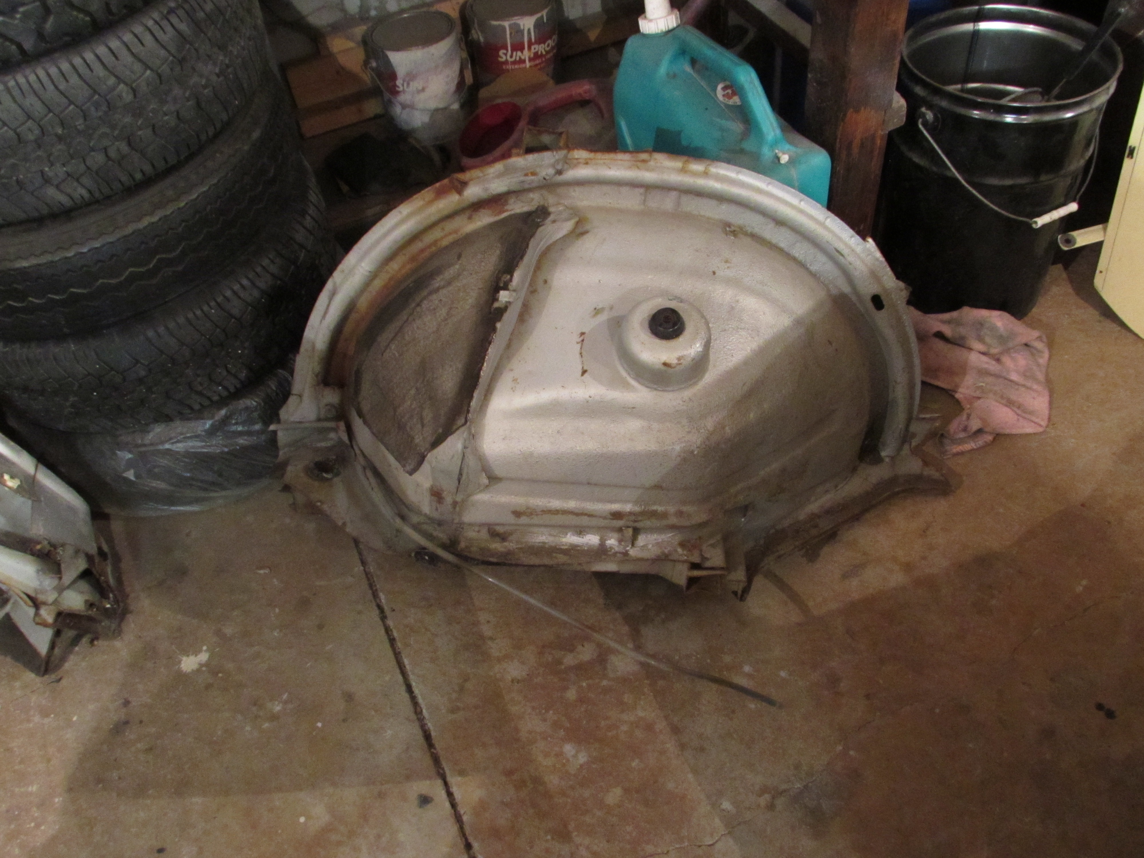 Passenger Side Shock Tower - Miscellaneous - 2002FAQ