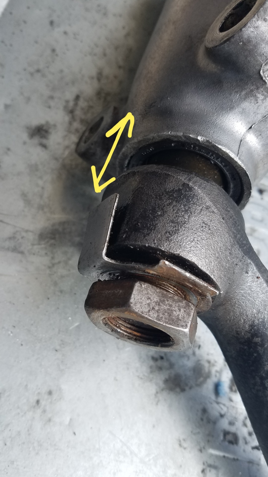 Steering drop arm removal |﻿ BMW 2002 and other '02