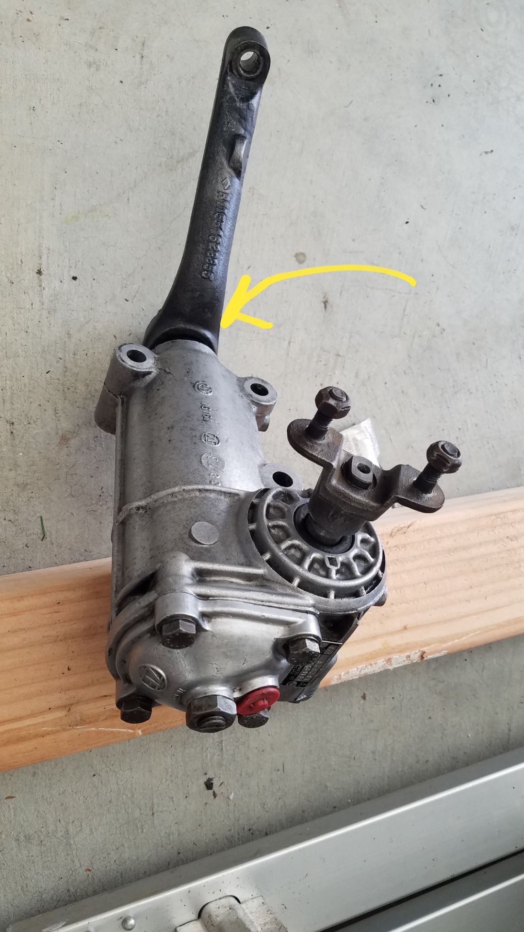 Steering drop arm removal - BMW 2002 and other '02 - 2002FAQ