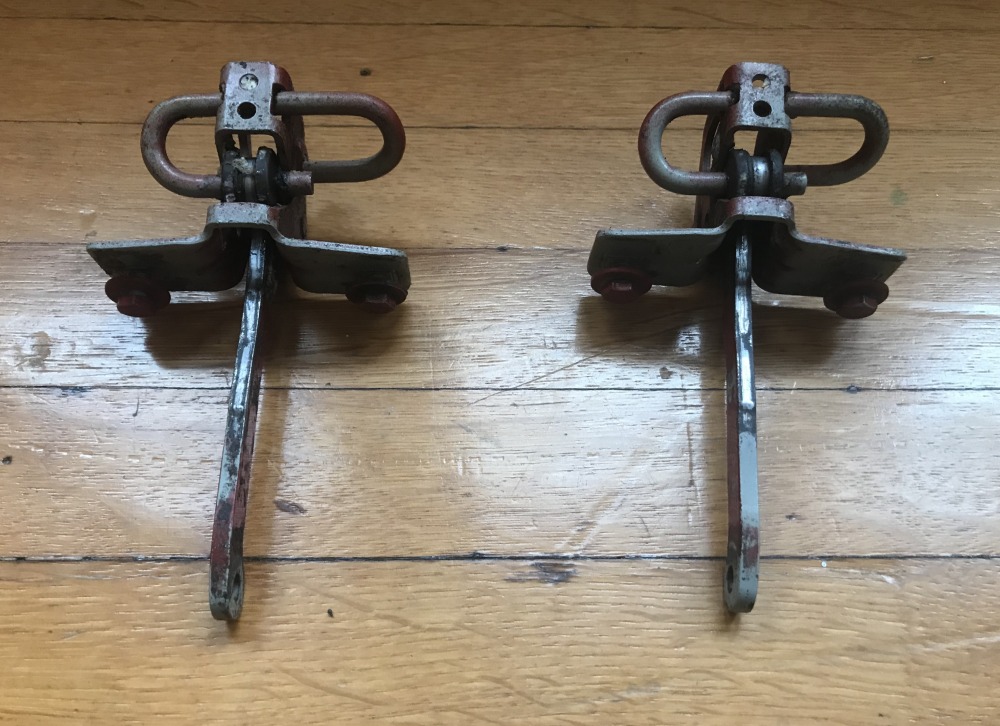 Door brakes - Miscellaneous - 2002FAQ