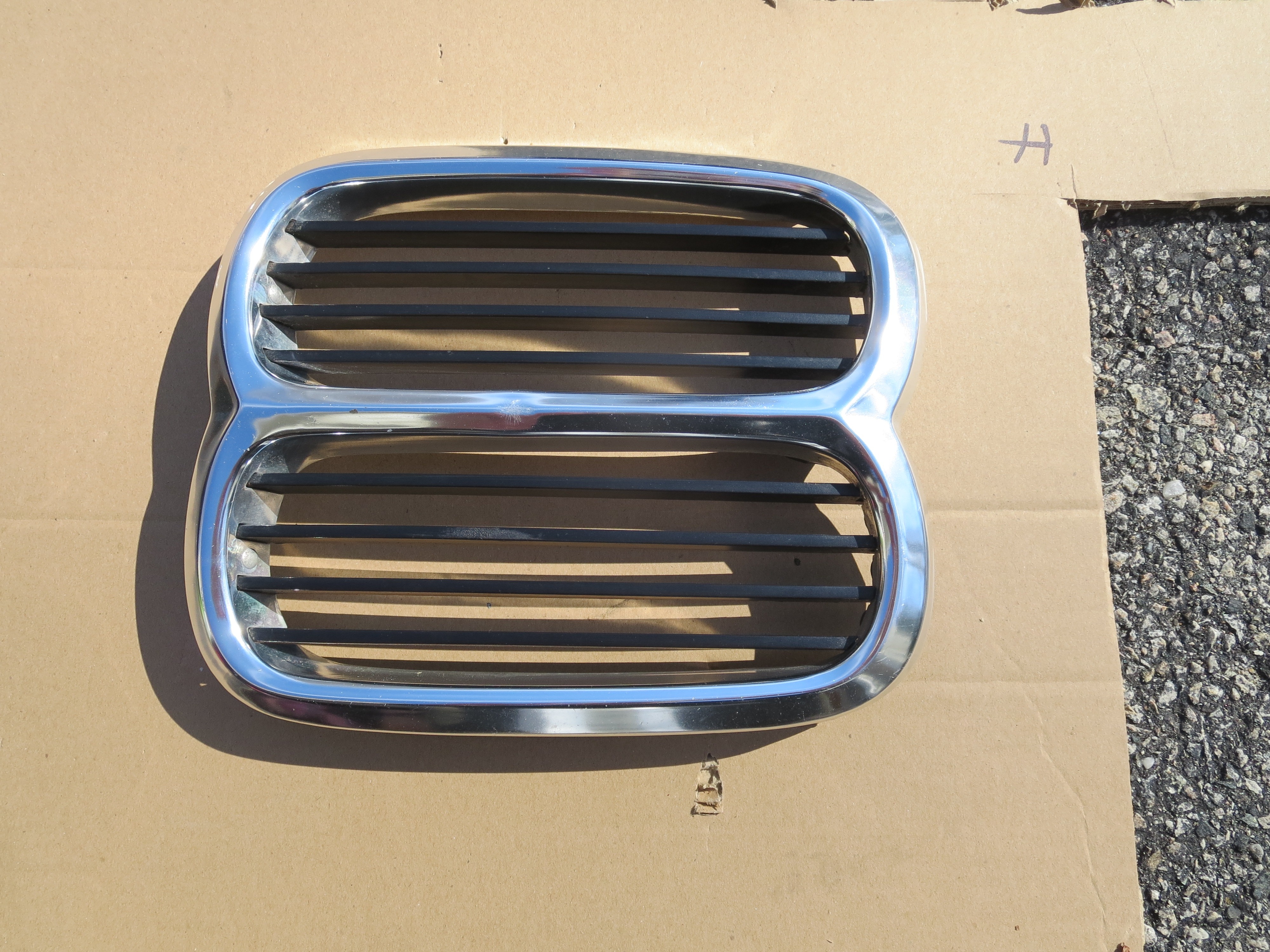 FRONT GRILLS LATE MODEL - Miscellaneous - 2002FAQ