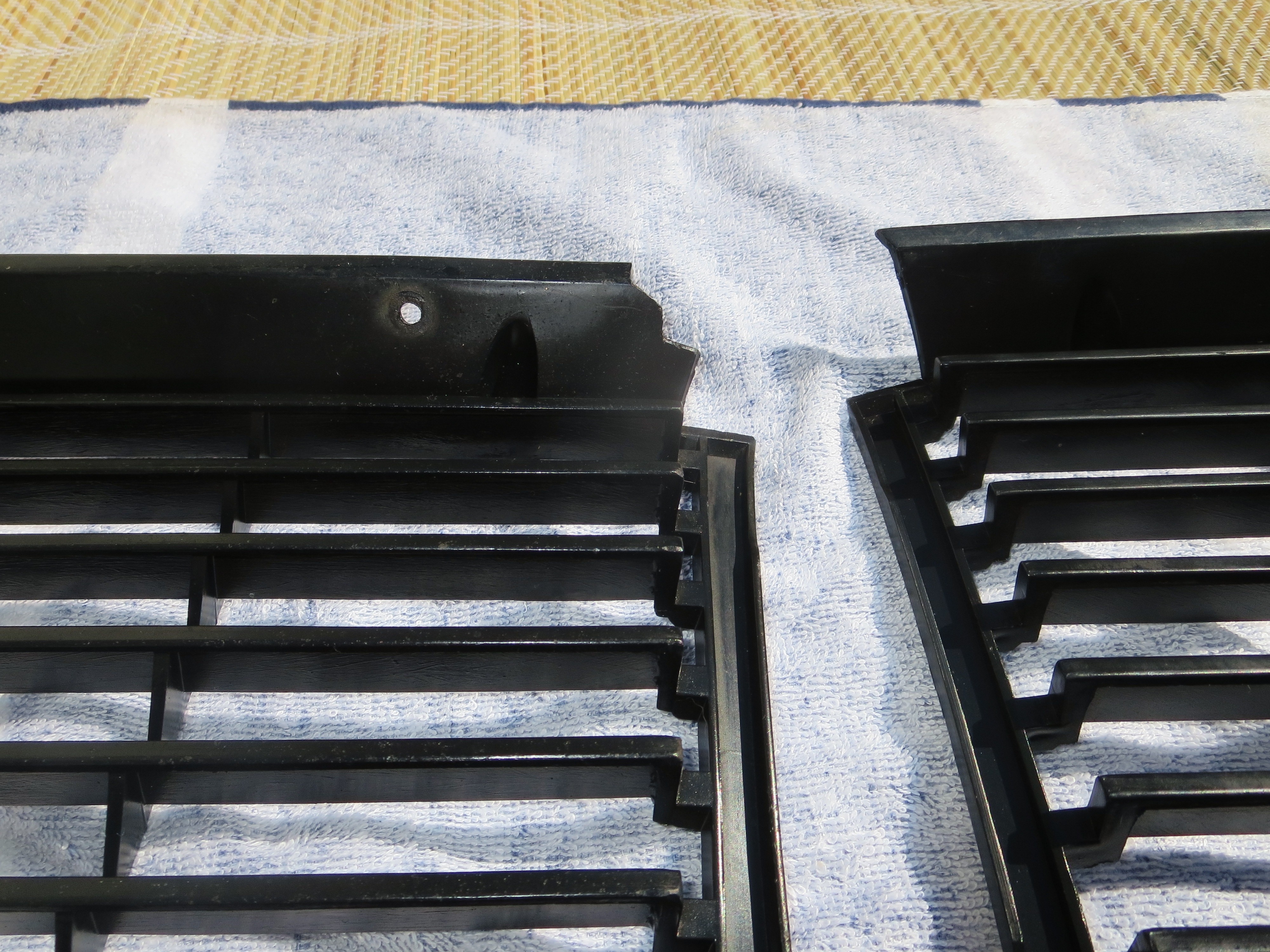 Late Model Headlight Grill - Parts Wanted - 2002FAQ