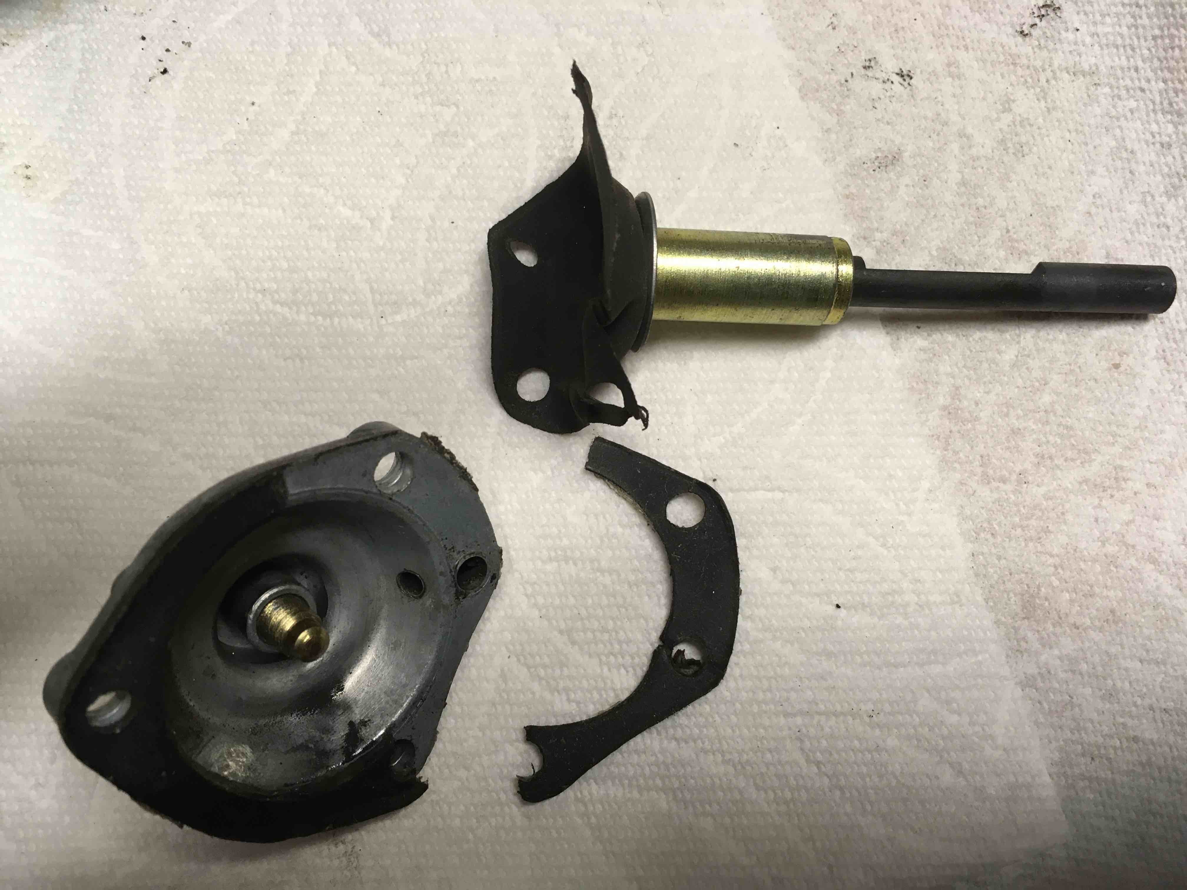 gasket necessary for Weber 32/36 choke vacuum pull off? - BMW 2002 and ...