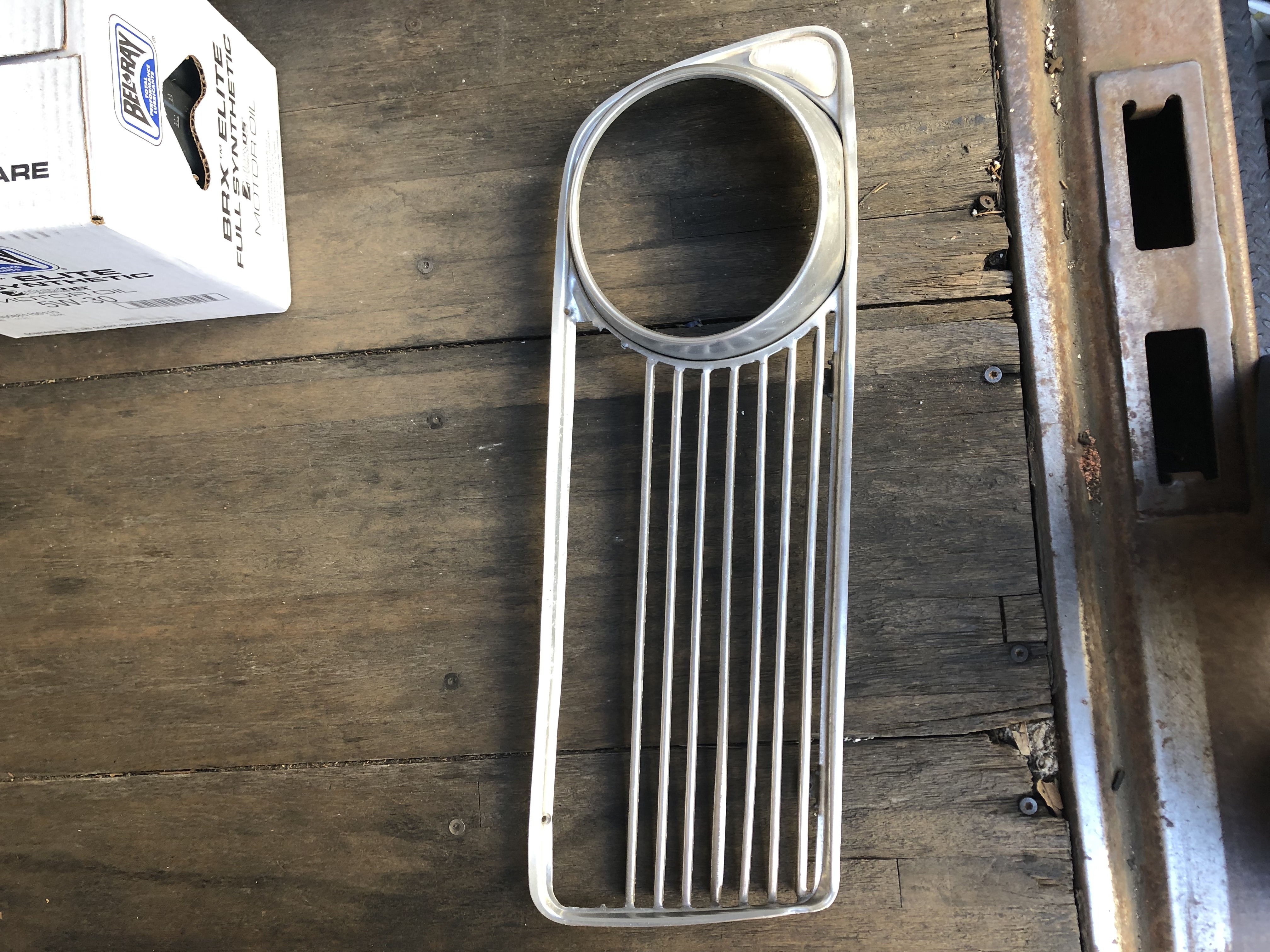 FRONT GRILLE. driver side - Miscellaneous - 2002FAQ