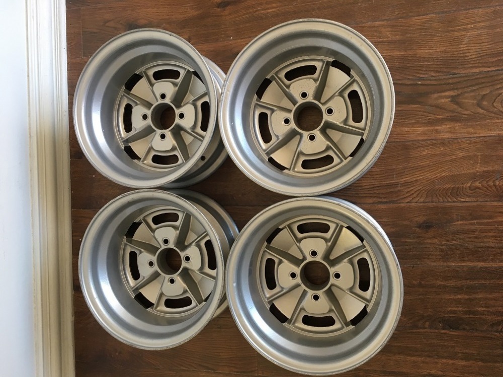 Beautiful set of Cosmic 13x5.5 alloy wheels - Miscellaneous - 2002FAQ