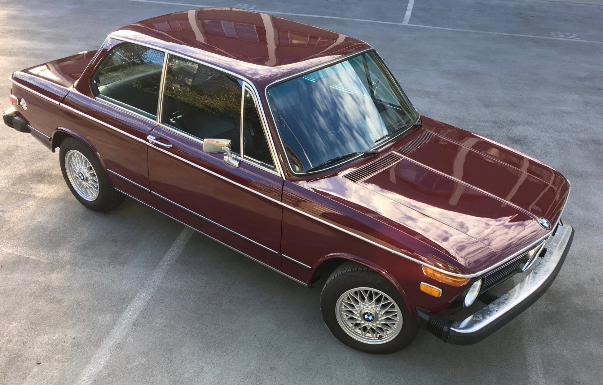 pick favorite color of 2 shown |﻿ BMW 2002 and other '02