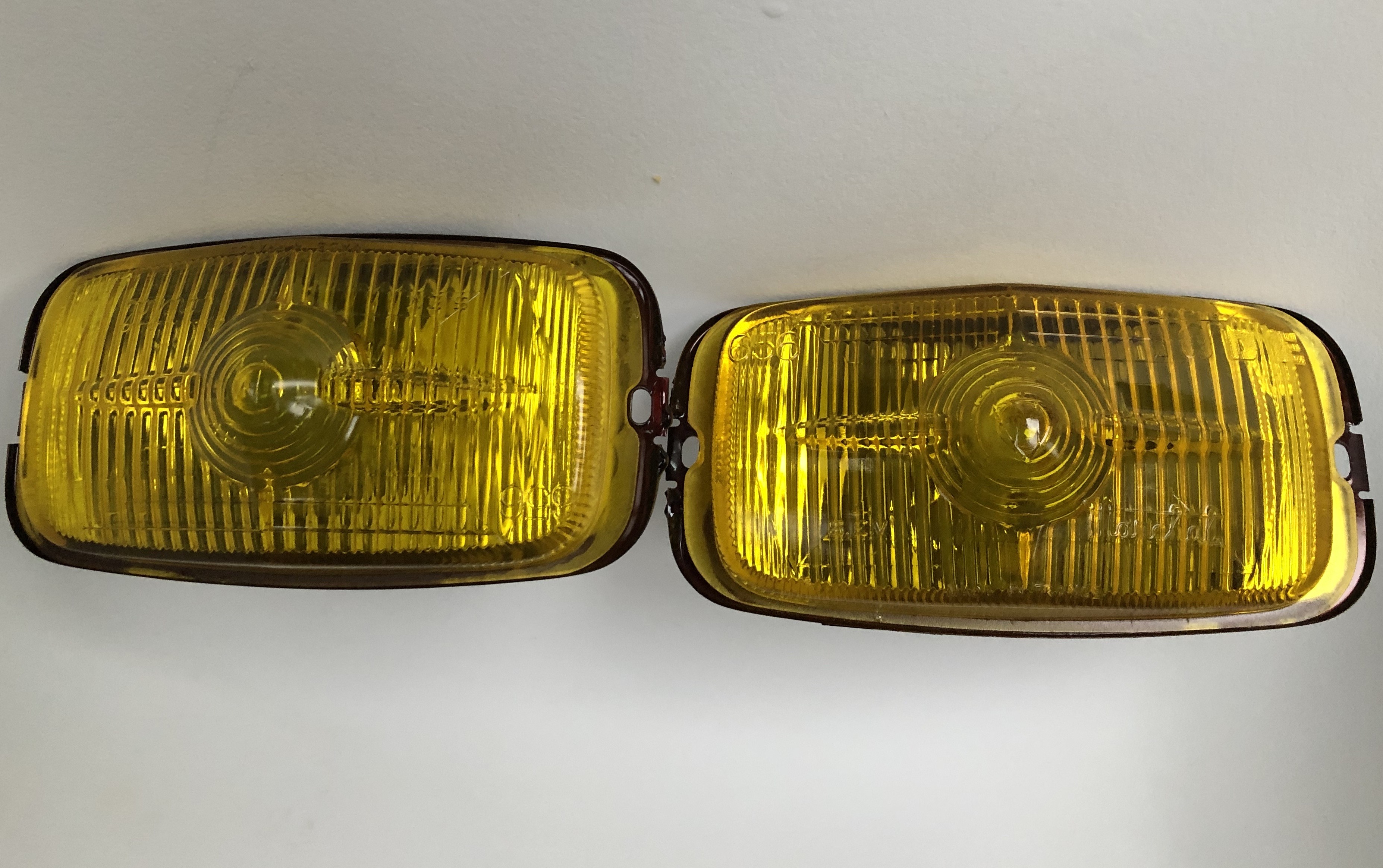 Marchal Yellow fog lights RECTANGULAR - Miscellaneous - 2002FAQ