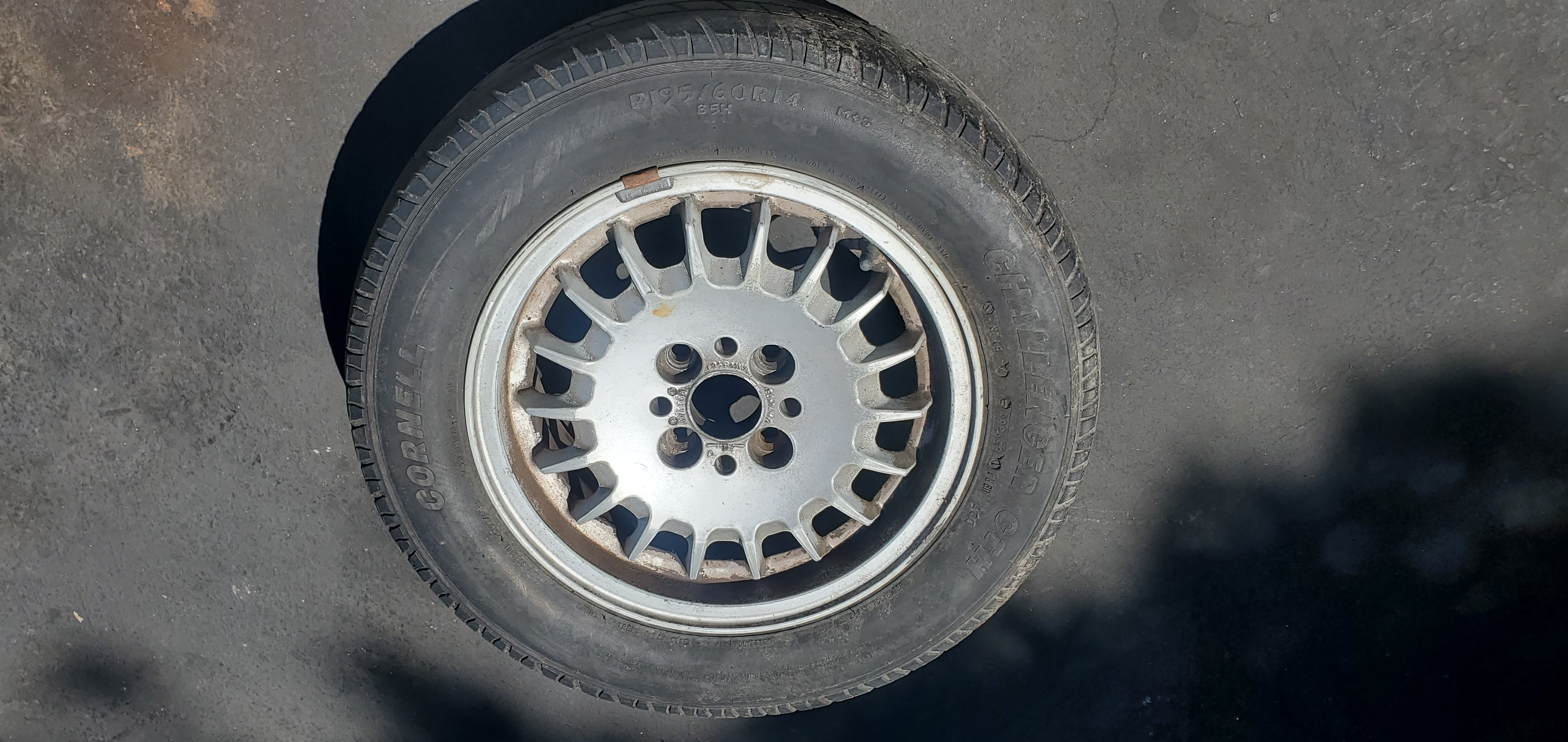 E30 Bottle Cap Wheels (2ea) |﻿ Miscellaneous