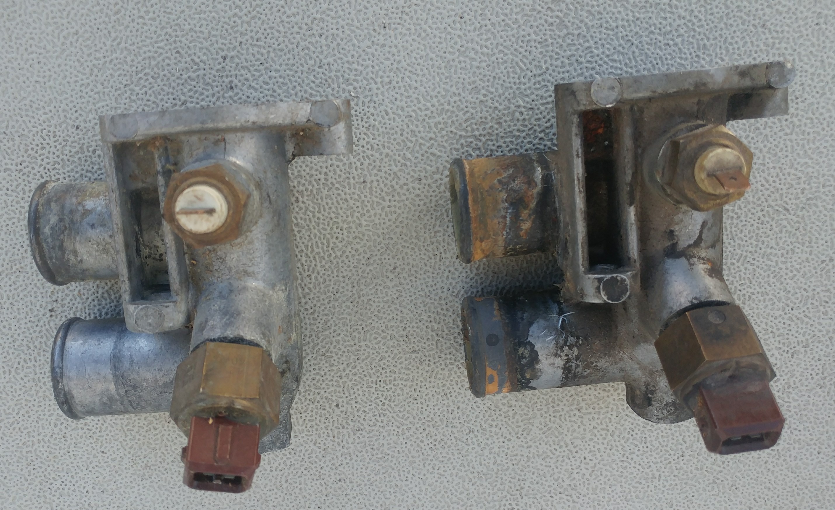 Dual temp sensor water neck housing - Miscellaneous - 2002FAQ