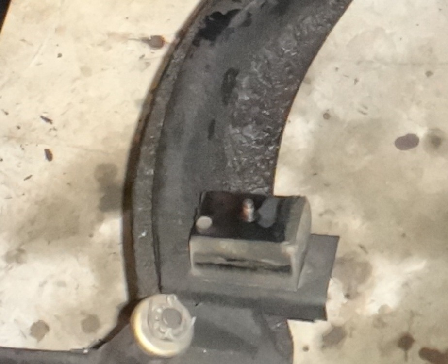 2002Tii Which engine support bracket is correct? - BMW 2002 and other ...