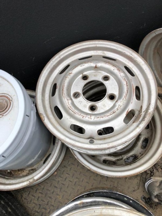 I have some old BMW wheels |﻿ BMW 2002 and other '02