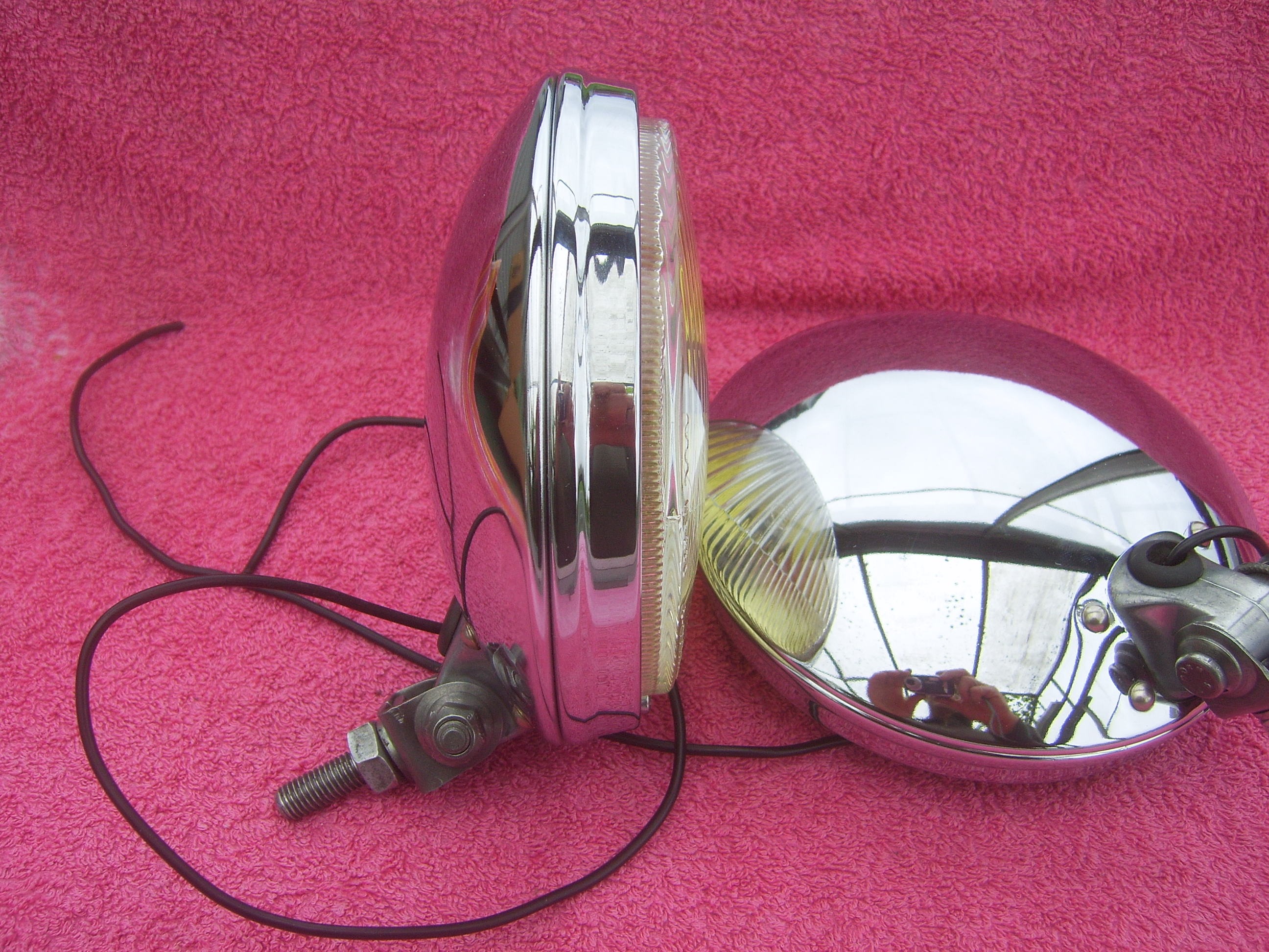 FS: Hella 142 Yellow Fog Lights |﻿ Miscellaneous