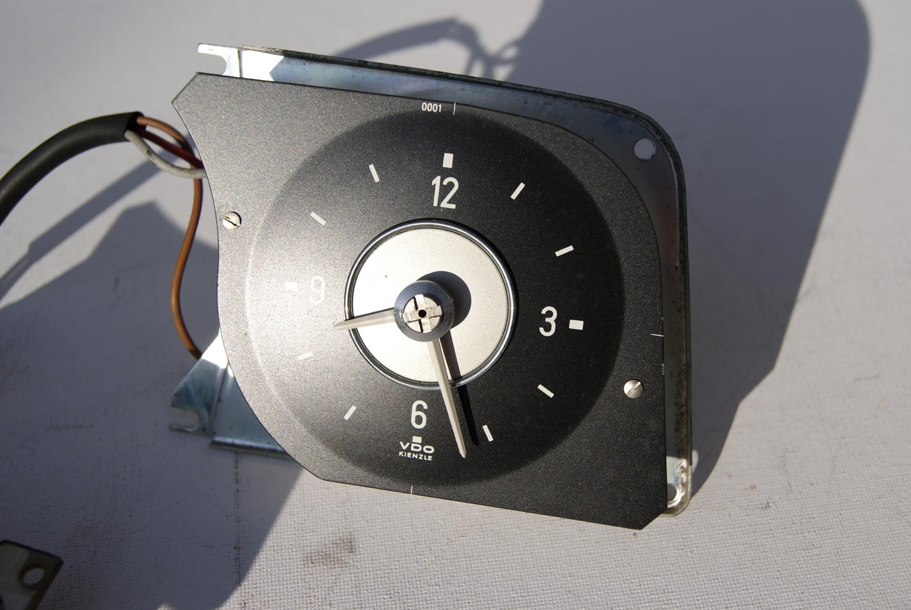 1st series instruments 200 KPH speedometer clock combo gauge ...