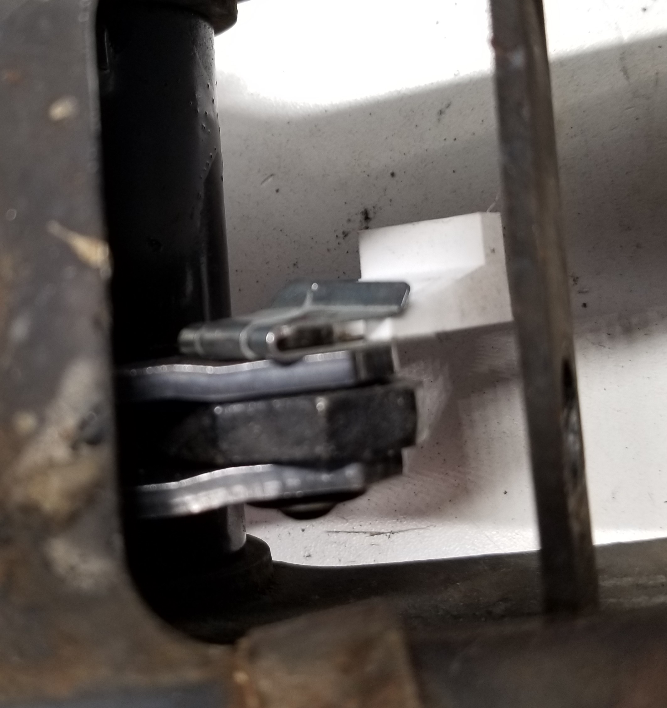 brake booster pivot pin and clasp installation tips sought - BMW 2002 ...