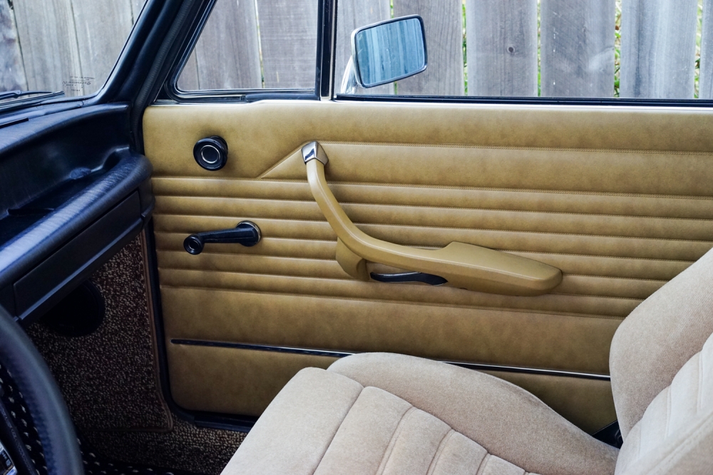 Was there a cream colored interior option? |﻿ BMW 2002 and other '02