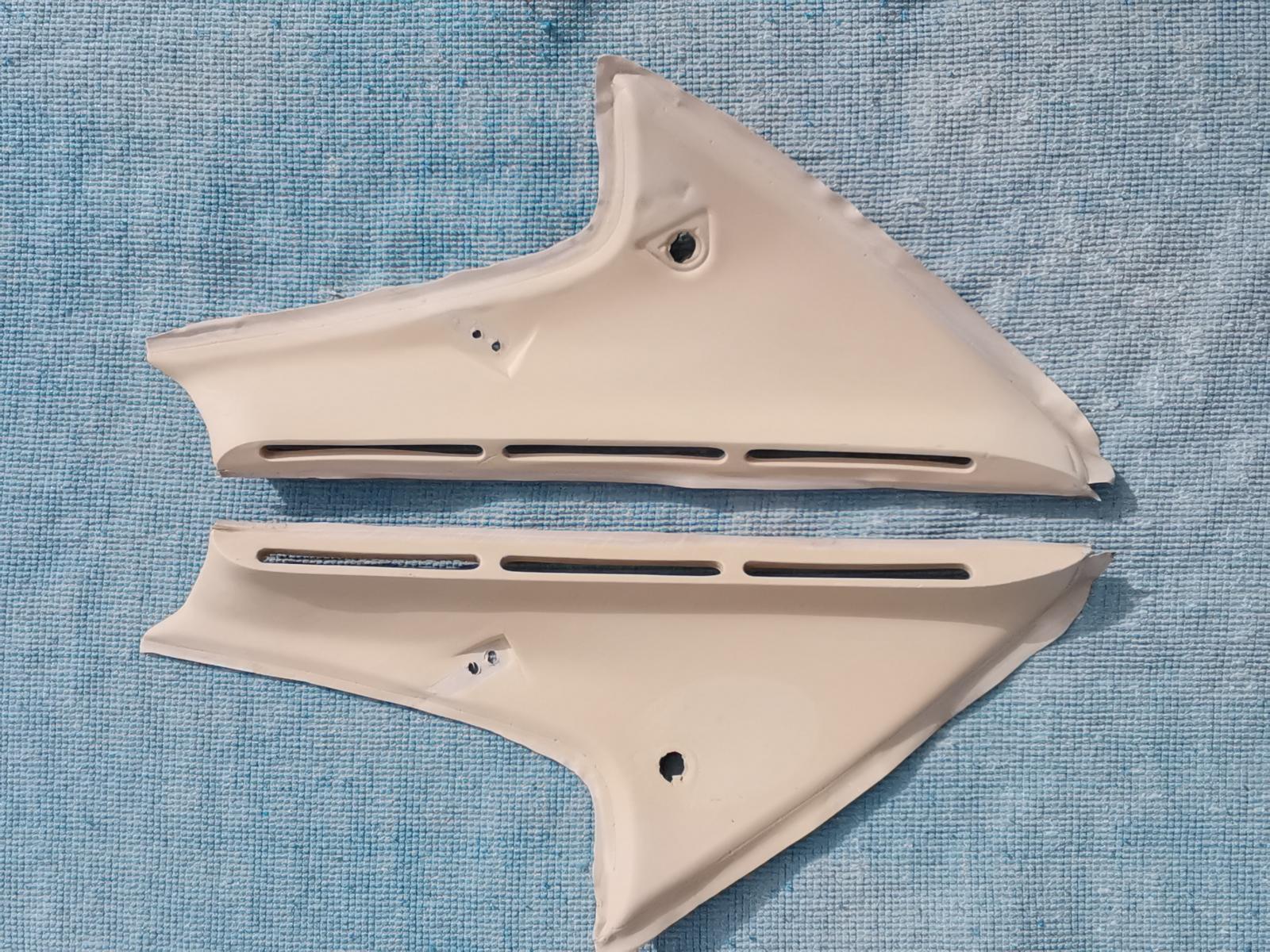 SOLD Touring C-pillar covers left + right - Miscellaneous - 2002FAQ