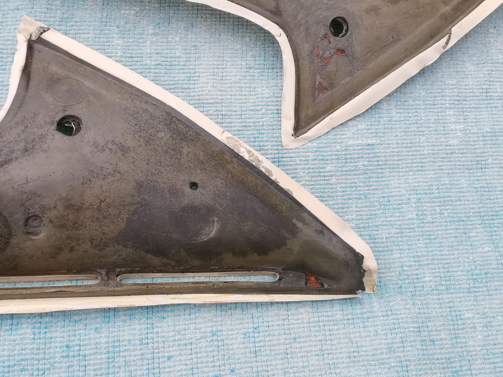 SOLD Touring C-pillar covers left + right - Miscellaneous - 2002FAQ