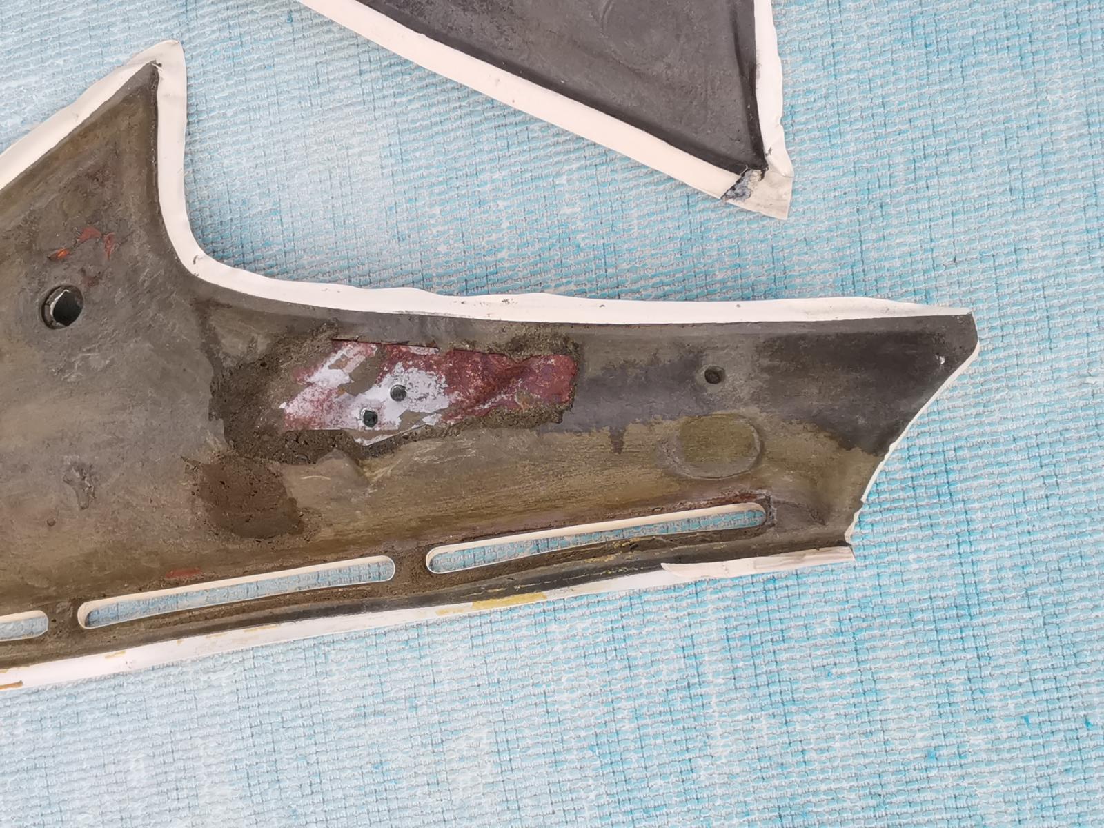SOLD Touring C-pillar covers left + right - Miscellaneous - 2002FAQ