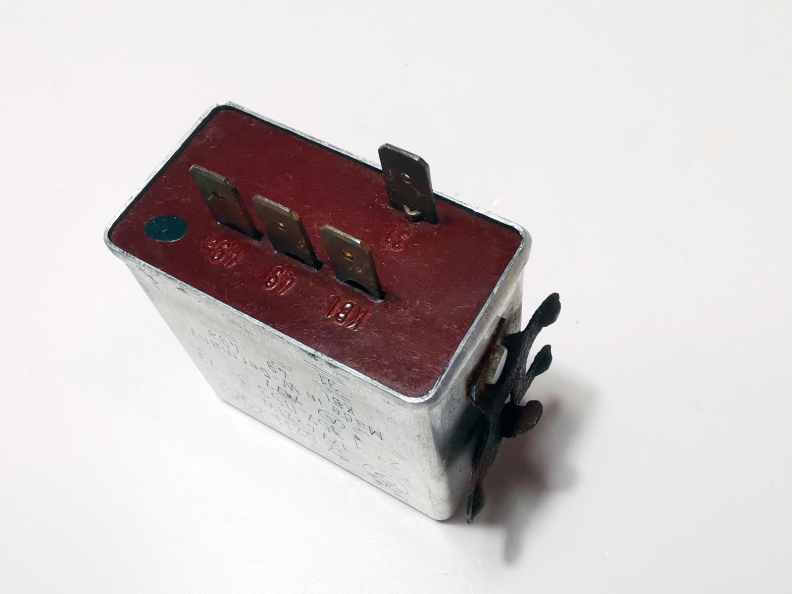 SOLD flasher relay in metal case. Original! - Miscellaneous - 2002FAQ